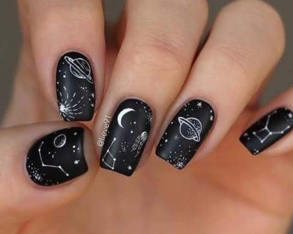 Inspiração unha preta: Uma expressão de estilo e personalidade ...